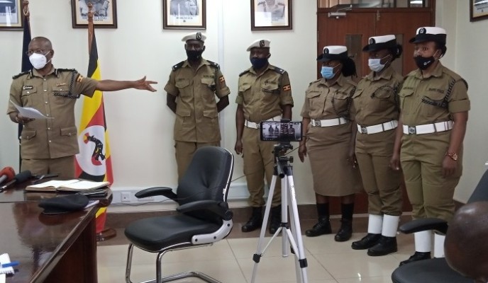 Police Unveils new 'Khaki' Uniforms for Traffic Officers – Daily ...