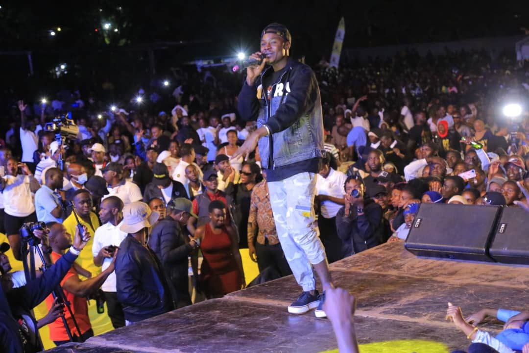 Team Chairman MK Project Lights up Eddy Kenzo's Concert in Mbarara ...