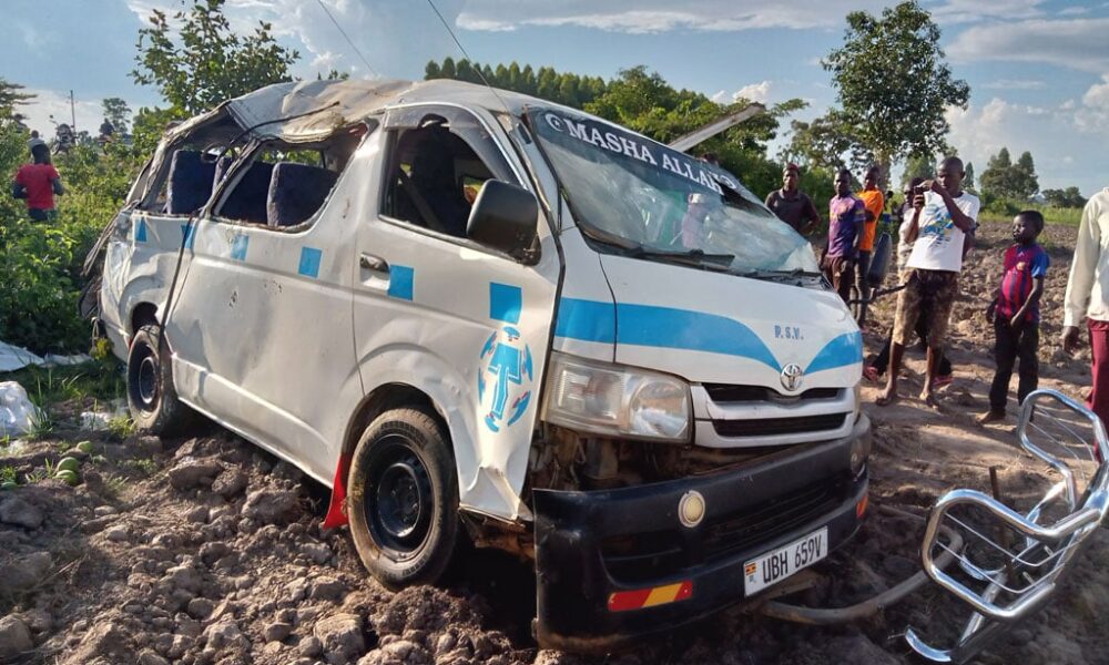 Four killed in Bukedea crash after taxi overturns on Mbale-Soroti ...